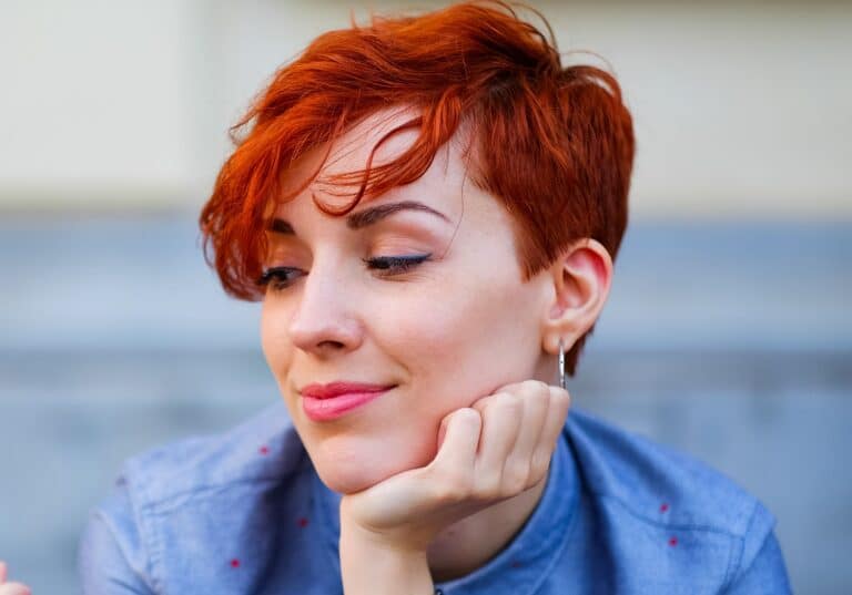 Best Hairstyles for Female Hair Loss: Tips & Style Ideas
